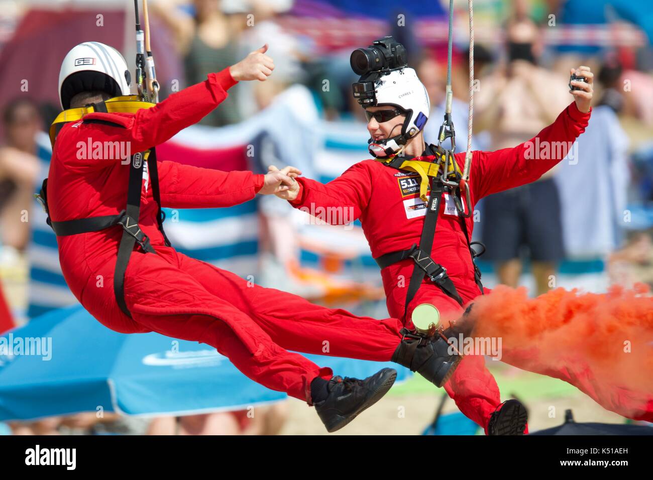 Members of the parachute regiment hi-res stock photography and images ...