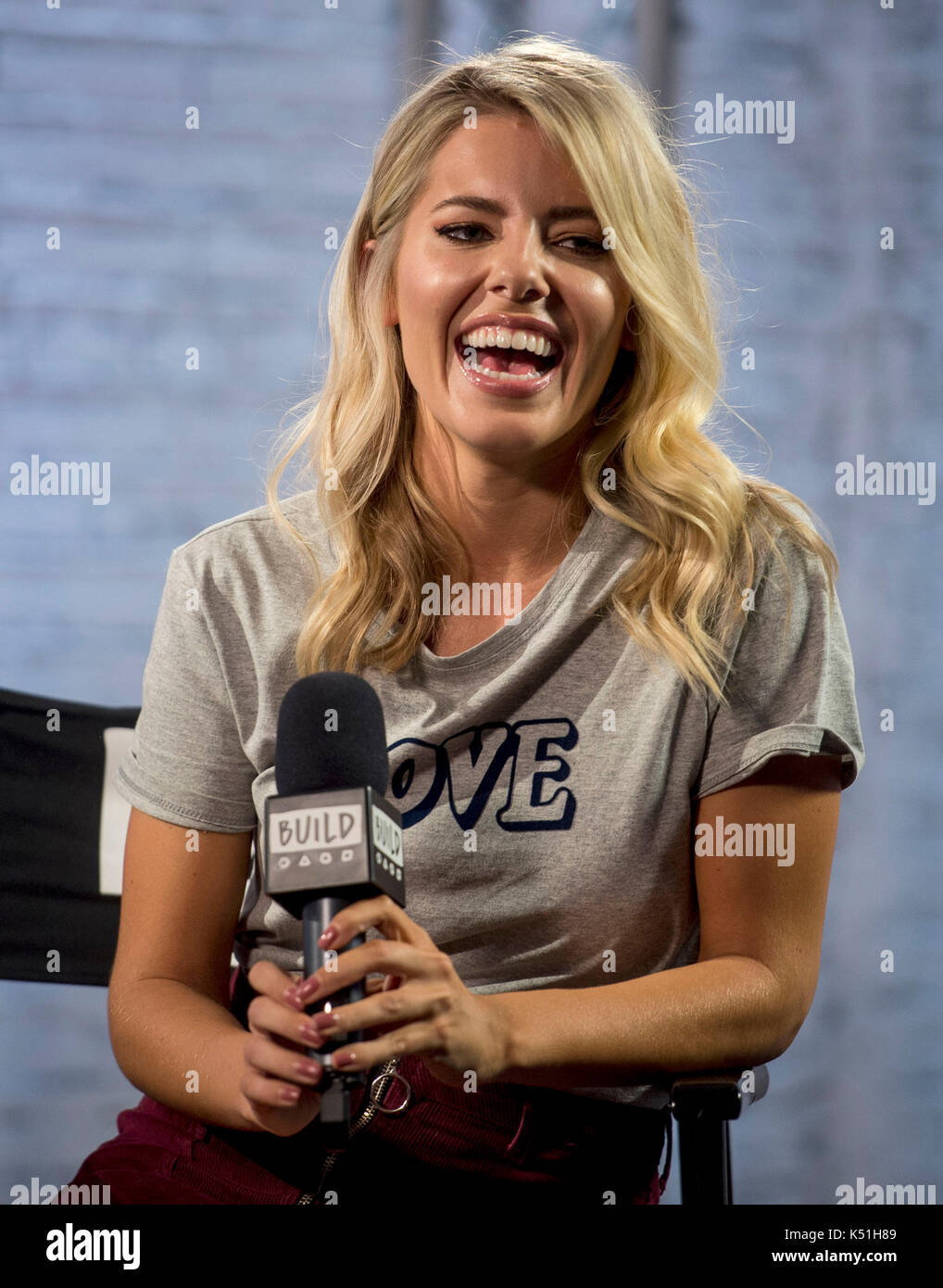 Live build hi-res stock photography and images - Alamy Live build hi-res stock photography and images - Alamy