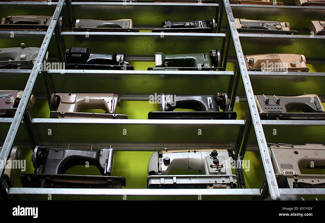 Collection of machines hi-res stock photography and images - Alamy