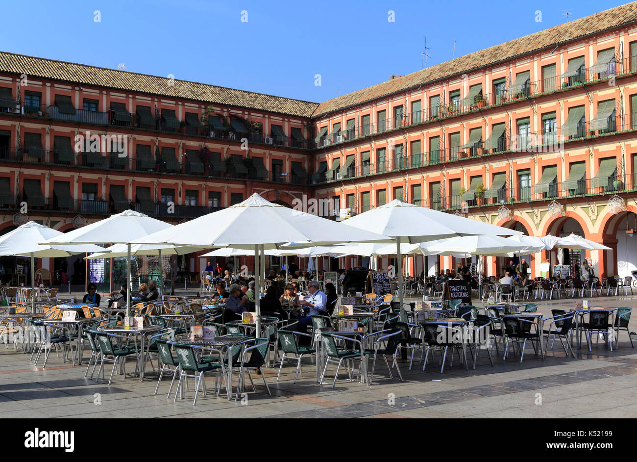 Historic buildings, Plaza de Corredera seventeenth century colonnaded ...