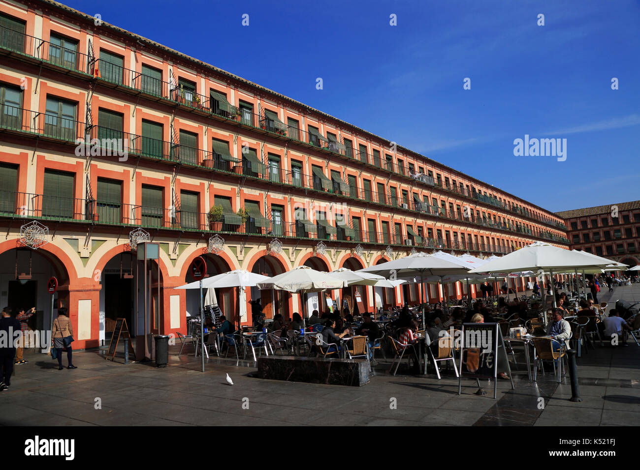 Historic buildings, Plaza de Corredera seventeenth century colonnaded ...