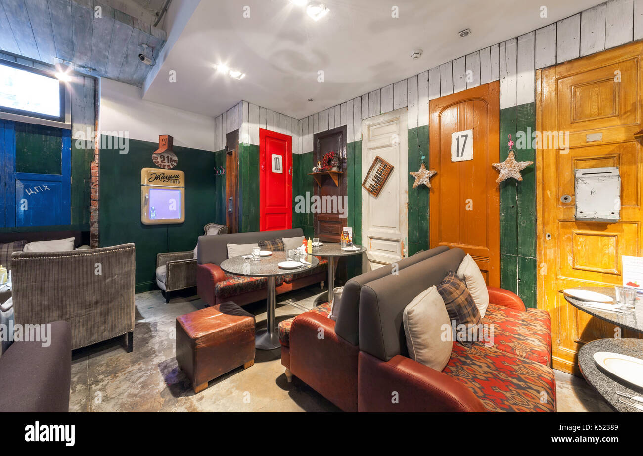 Vintage restaurant interior hi-res stock photography and images - Alamy