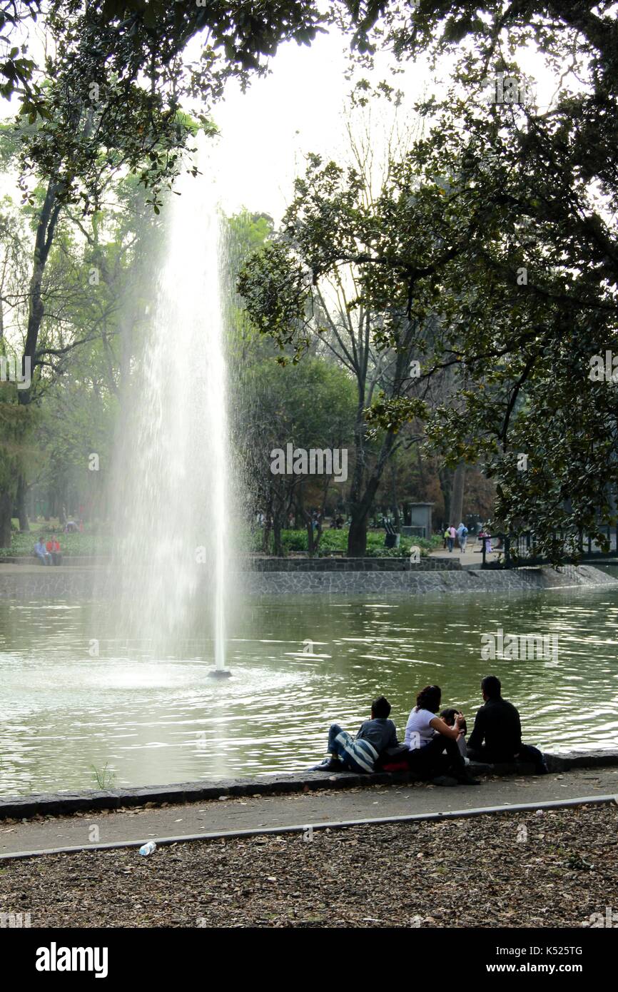 Lago chapultepec hi-res stock photography and images - Alamy