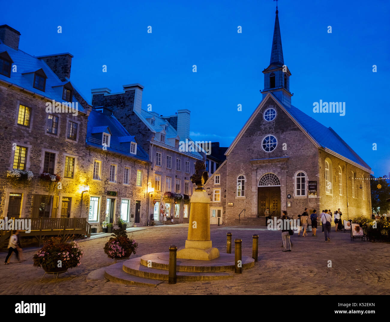 Notre Dame des Victoires, Quebec City, Quebec, Canada illuminated ...