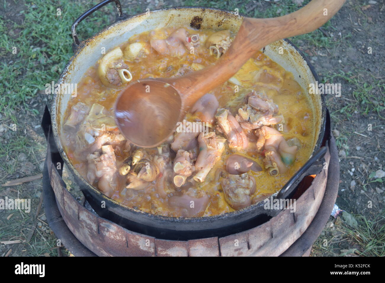 Large cooking pot hi-res stock photography and images - Alamy