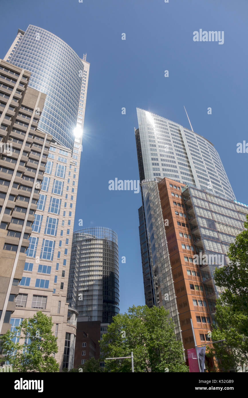 Looking up at skyscraper hi-res stock photography and images - Alamy