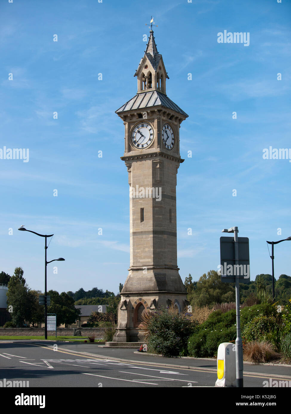 Clock tower barnstaple hi-res stock photography and images - Alamy