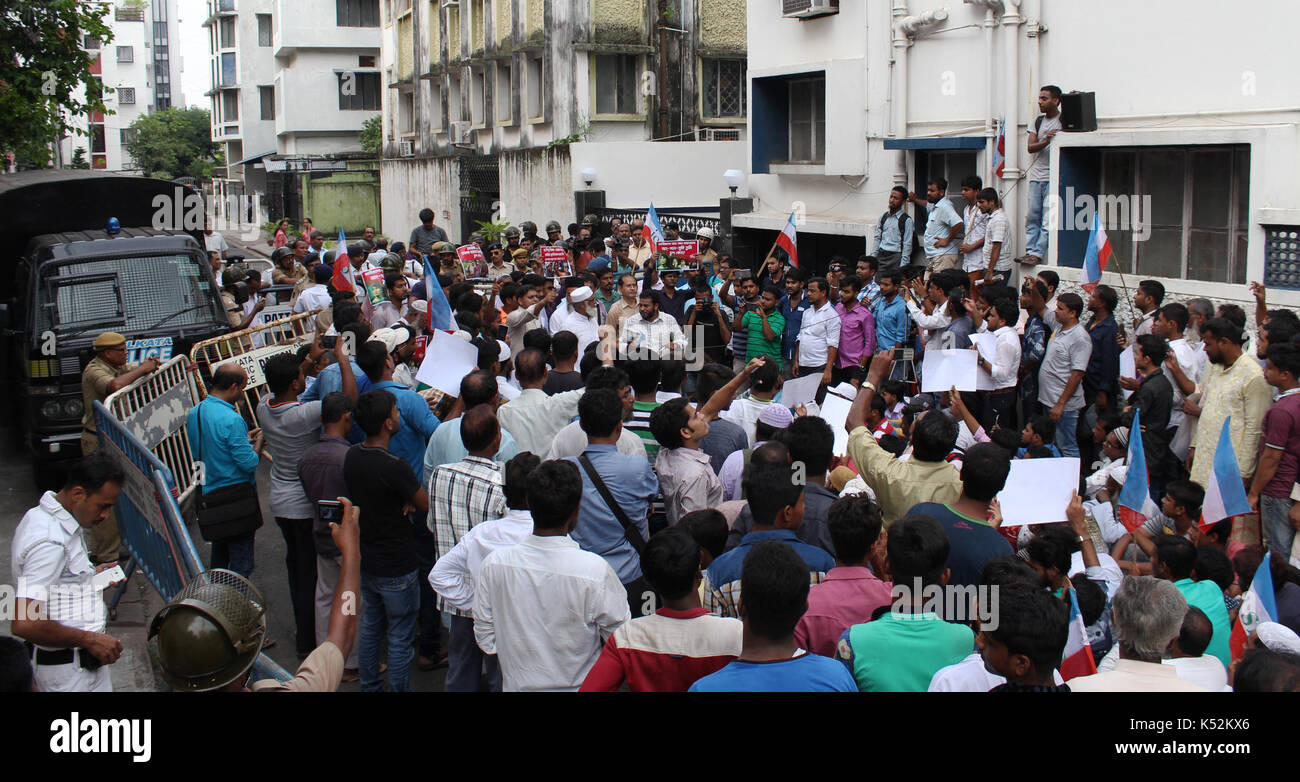 Students islamic organization hi-res stock photography and images - Alamy