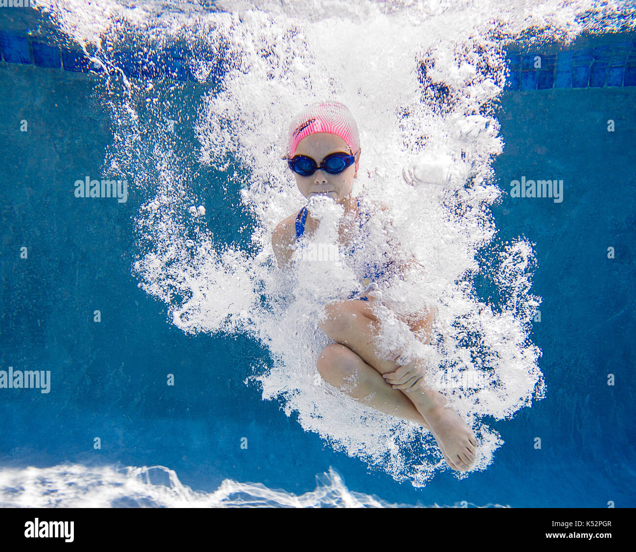 Kid swimming pool underwater hi-res stock photography and images - Alamy