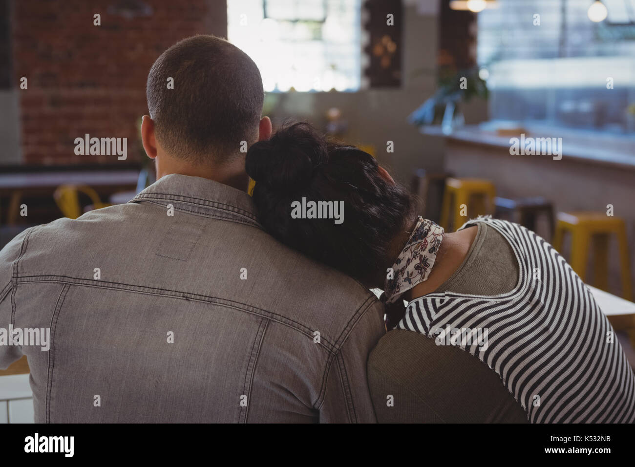 Head And Shoulder Stock Photos & Head And Shoulder Stock Images - Alamy