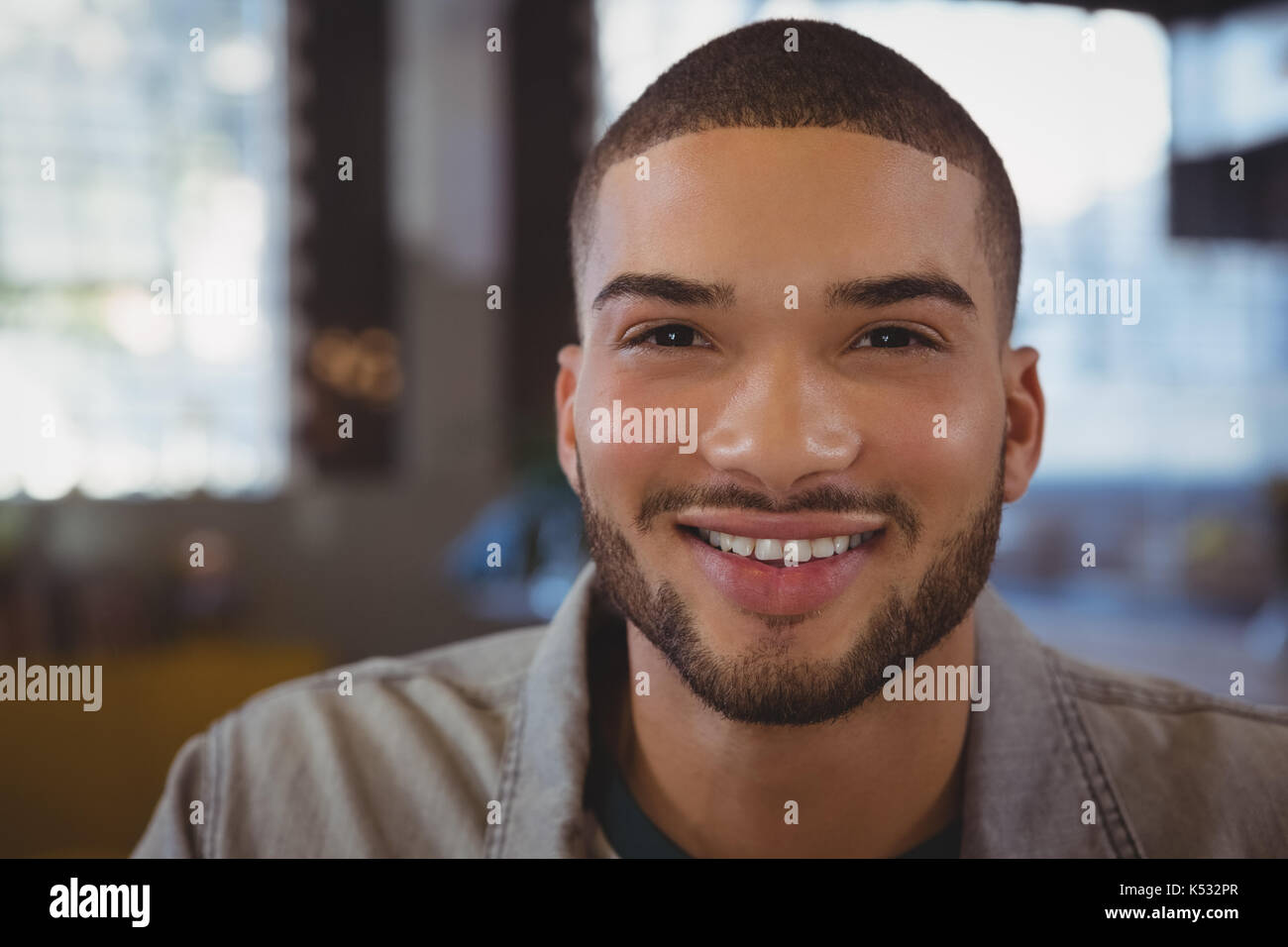 Portrait smiling man cafe hi-res stock photography and images - Alamy
