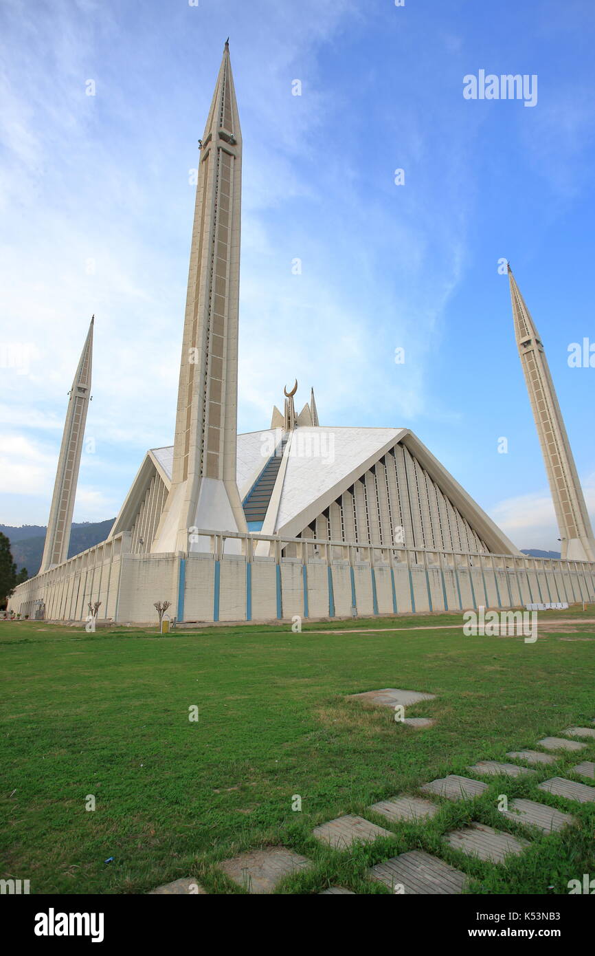 Famous buildings of pakistan hi-res stock photography and images - Alamy