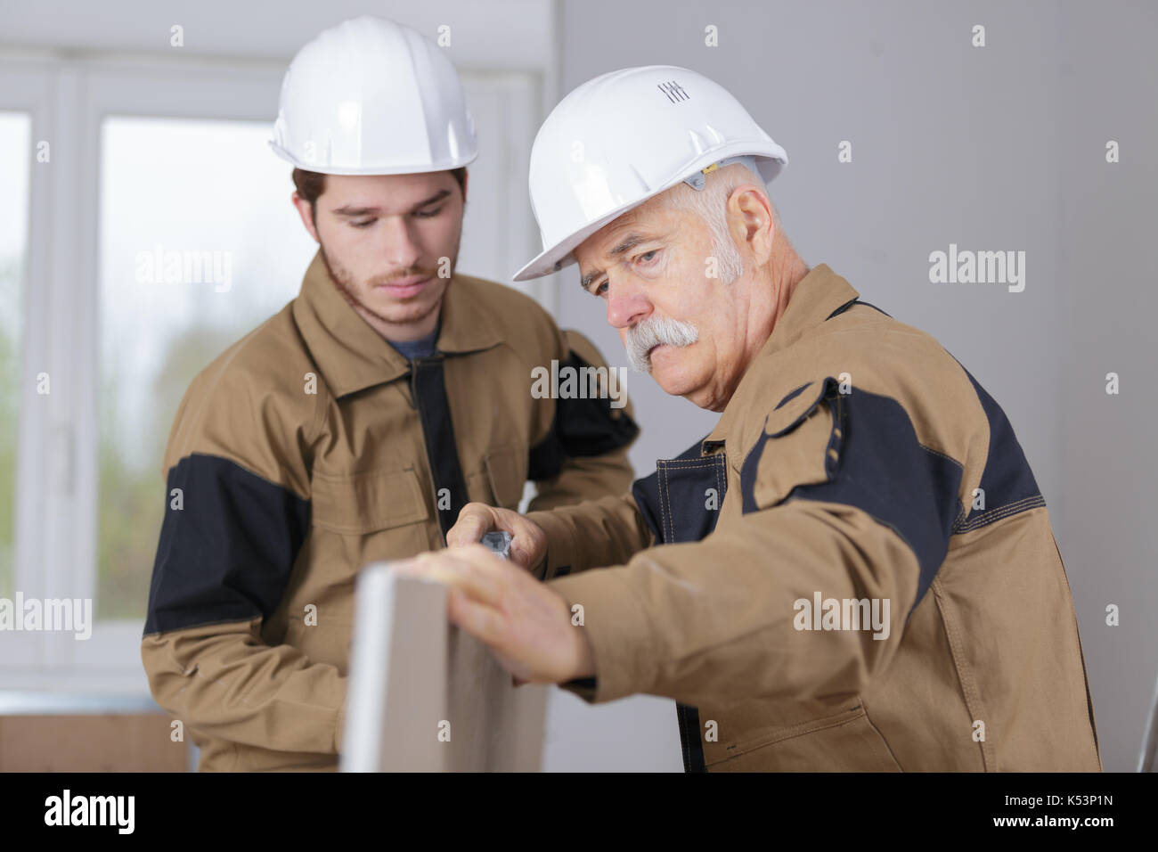 Male boss carpenter hi-res stock photography and images - Alamy