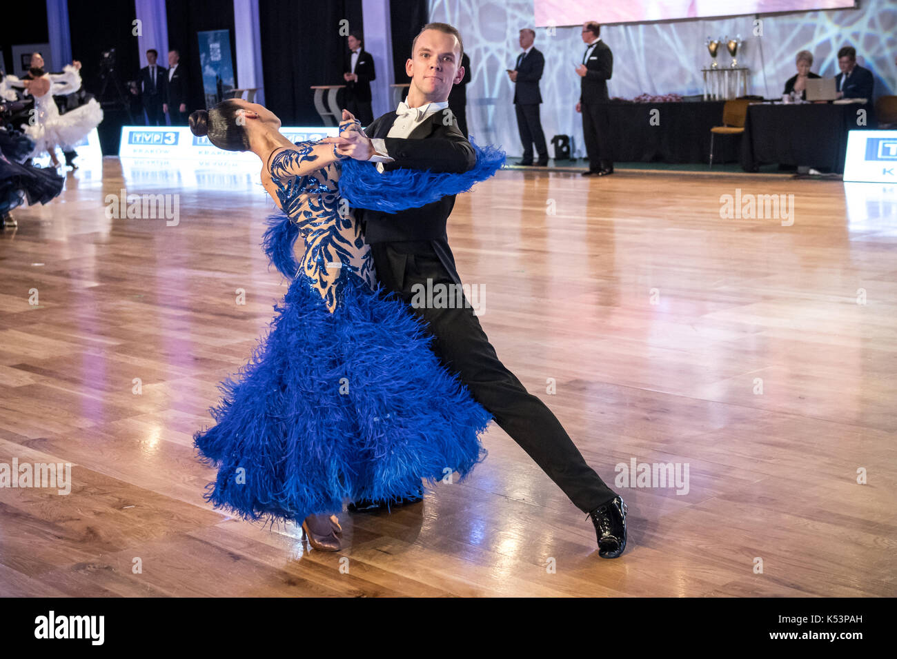 dancers dancing standard dance Stock Photo - Alamy