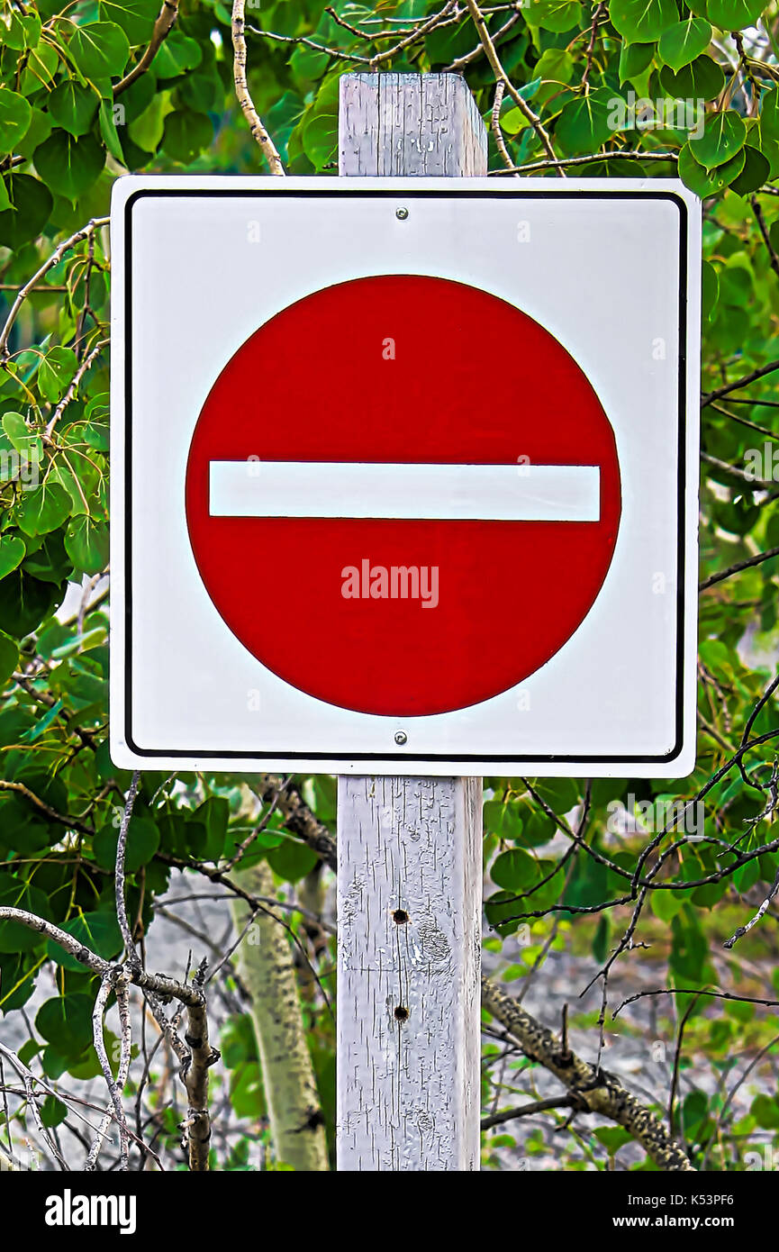 Do no enter sign pole hi-res stock photography and images - Alamy