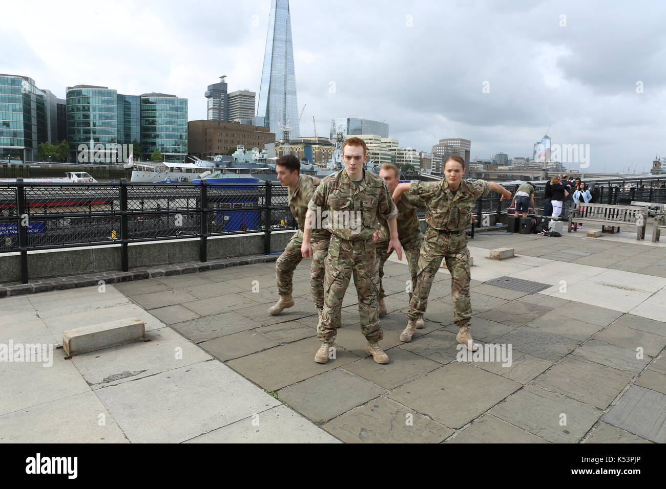 Five star work 5 soldiers hi-res stock photography and images - Alamy