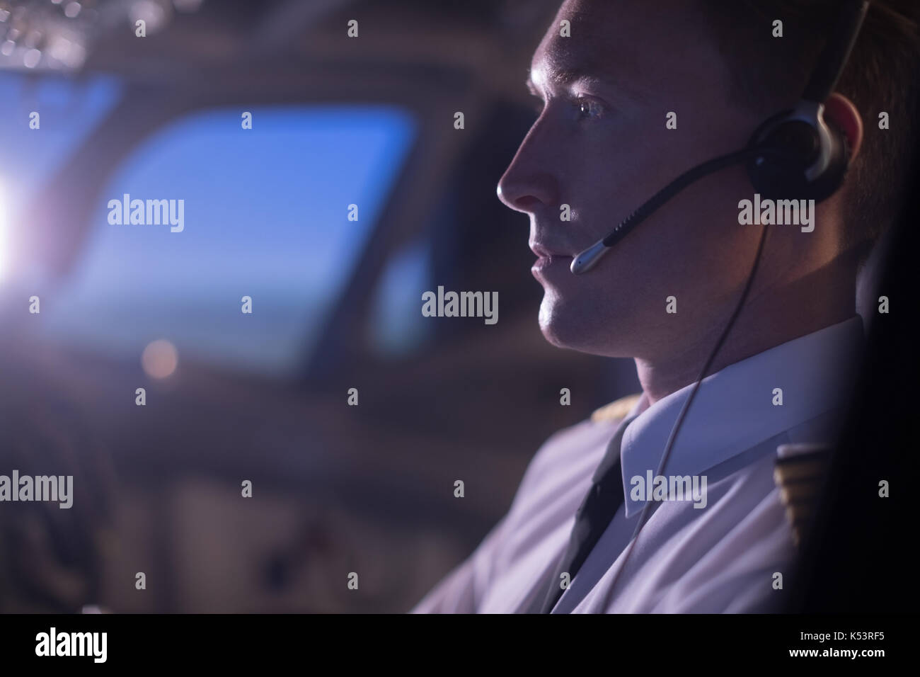 Airplane stern hi-res stock photography and images - Alamy
