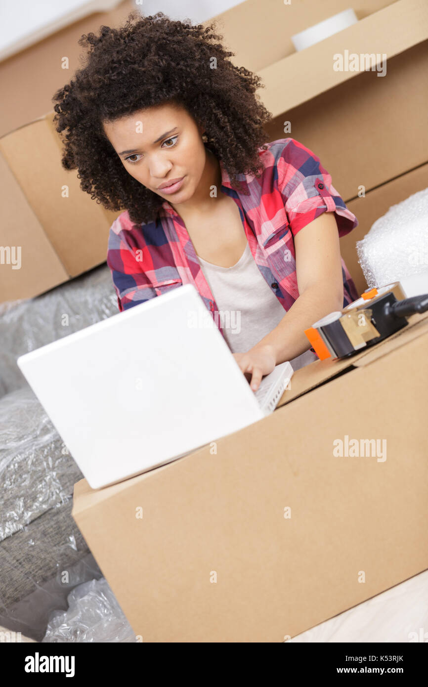 Homeoffice relocation hi-res stock photography and images - Alamy