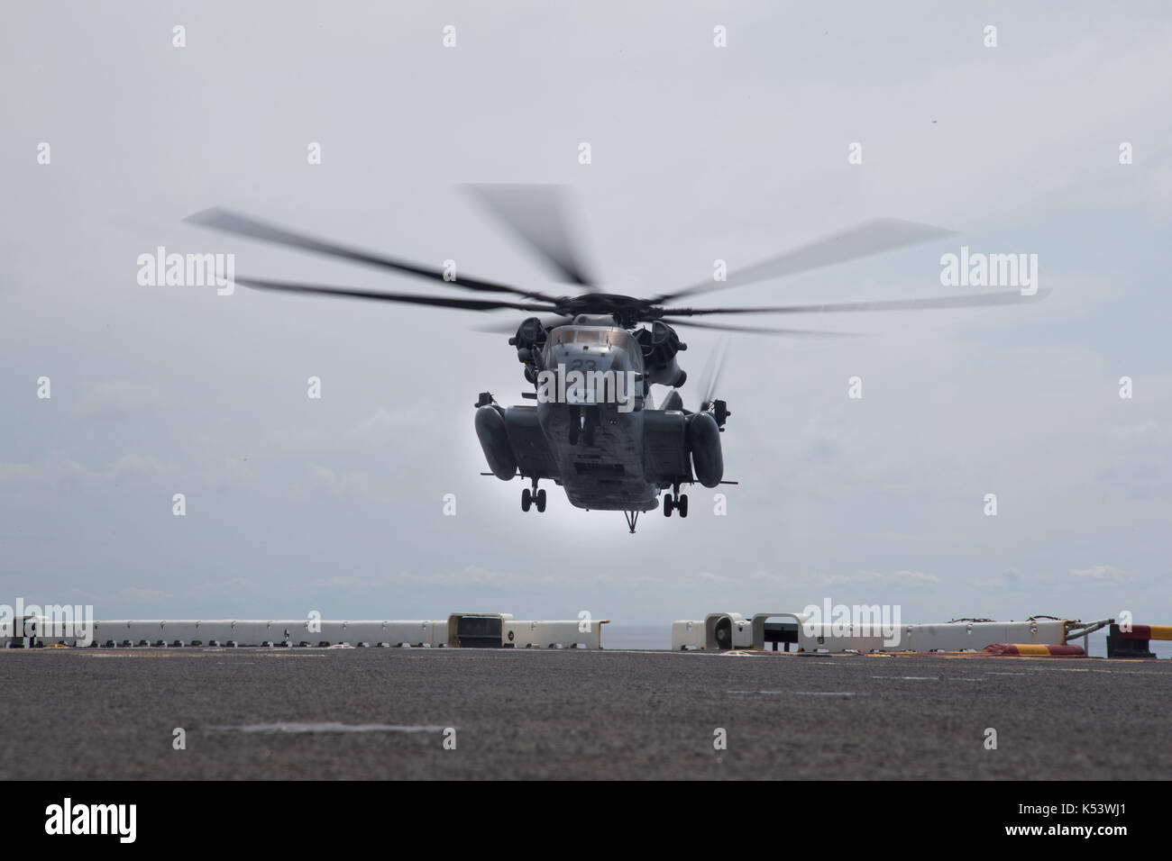 Mh 60s super stallion hi-res stock photography and images - Alamy