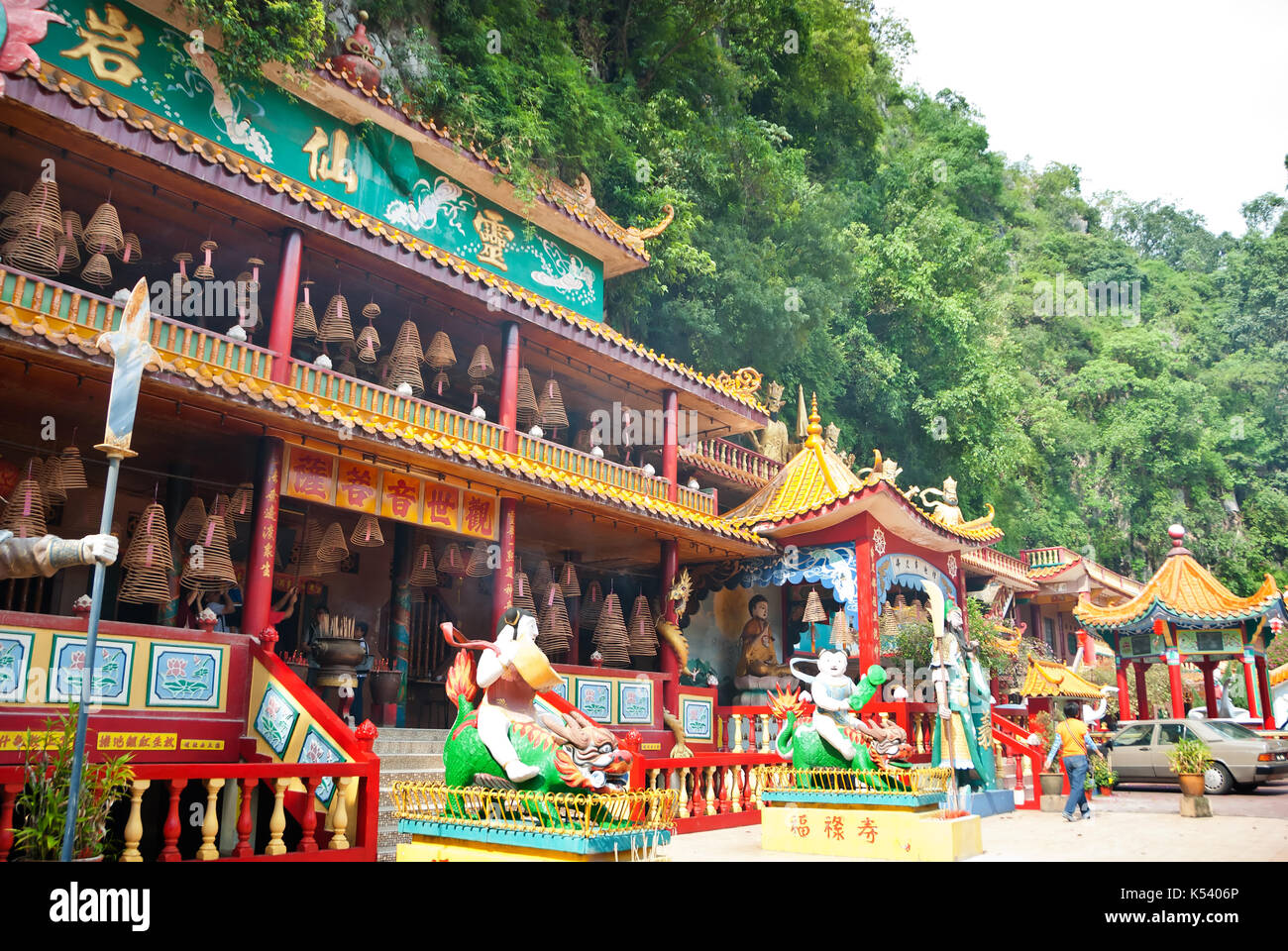 Perak tong cave temple hi-res stock photography and images - Alamy