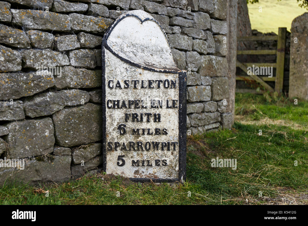 Old Milestone Uk High Resolution Stock Photography and Images - Alamy