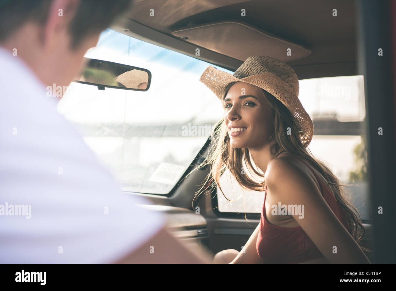 Woman smiling at man hi-res stock photography and images - Alamy