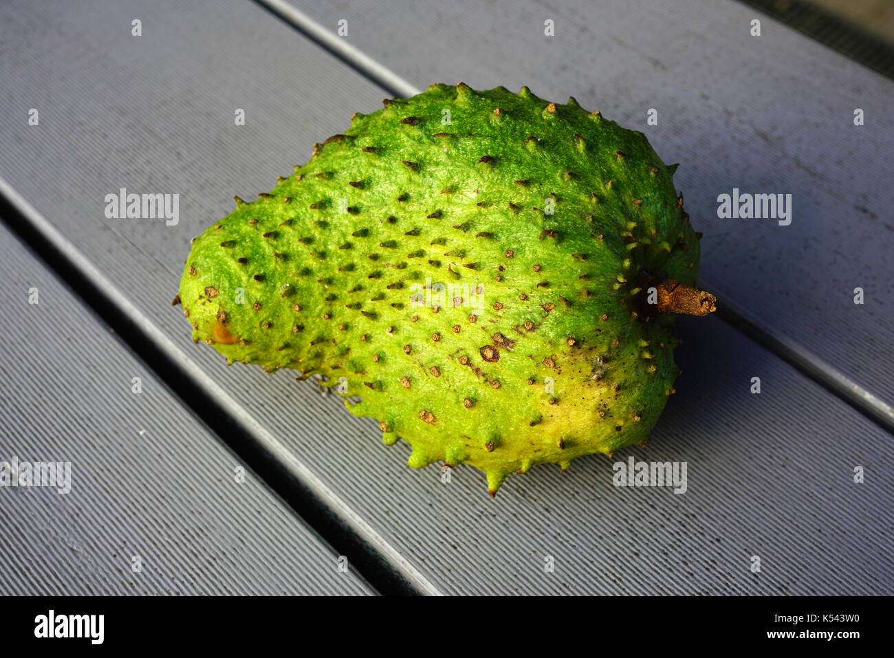 Soursop hi-res stock photography and images - Alamy