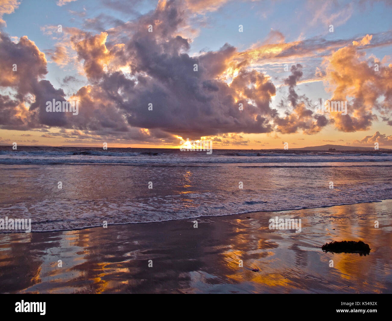 Seal beach hi-res stock photography and images - Alamy