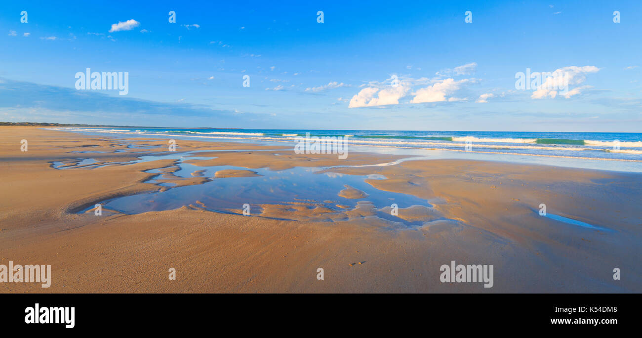 Cable Beach in Broome, Western Australia Stock Photo - Alamy