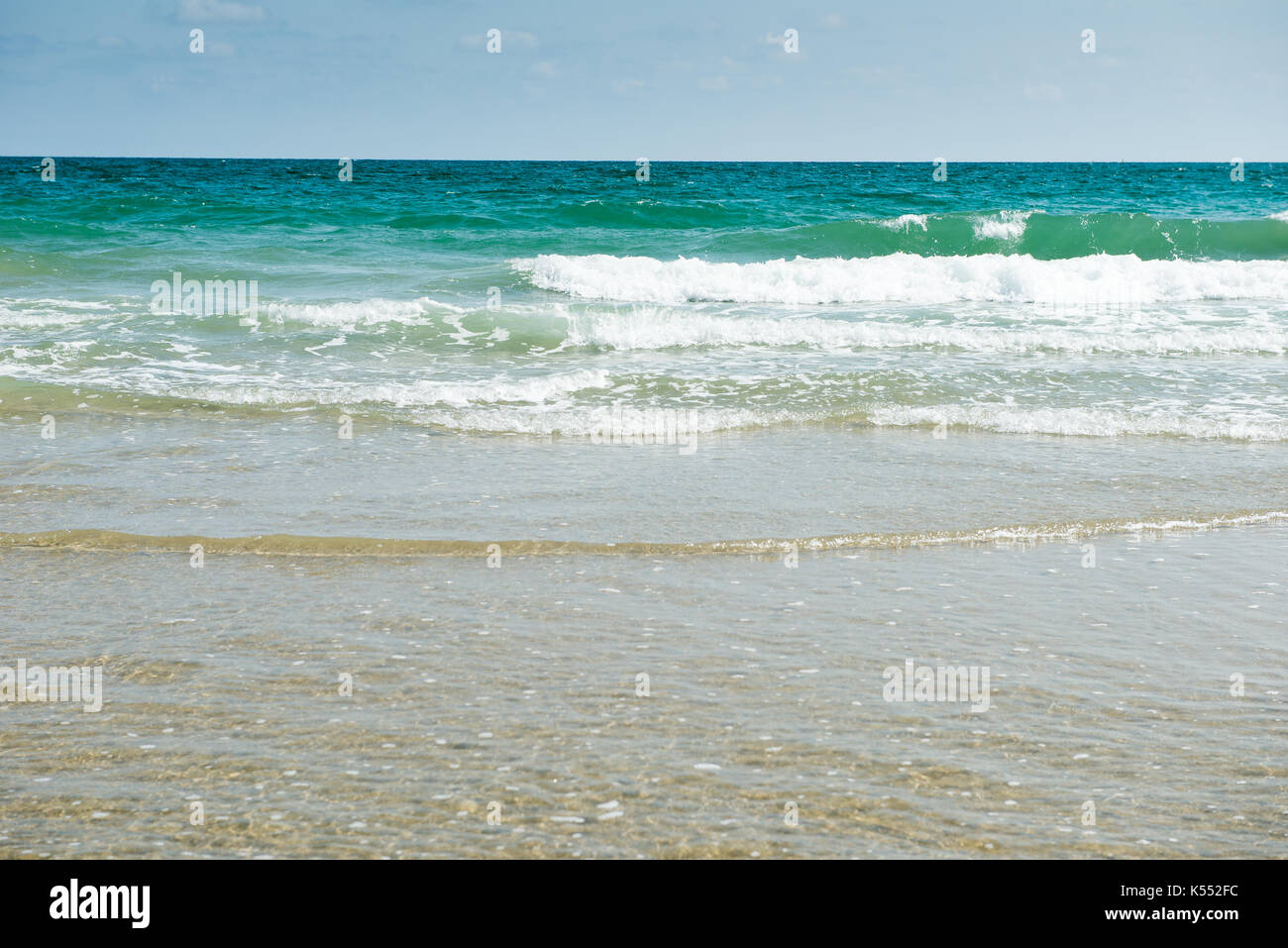 Clear horizon sea. wallpaper. background. backdrop Stock Photo - Alamy