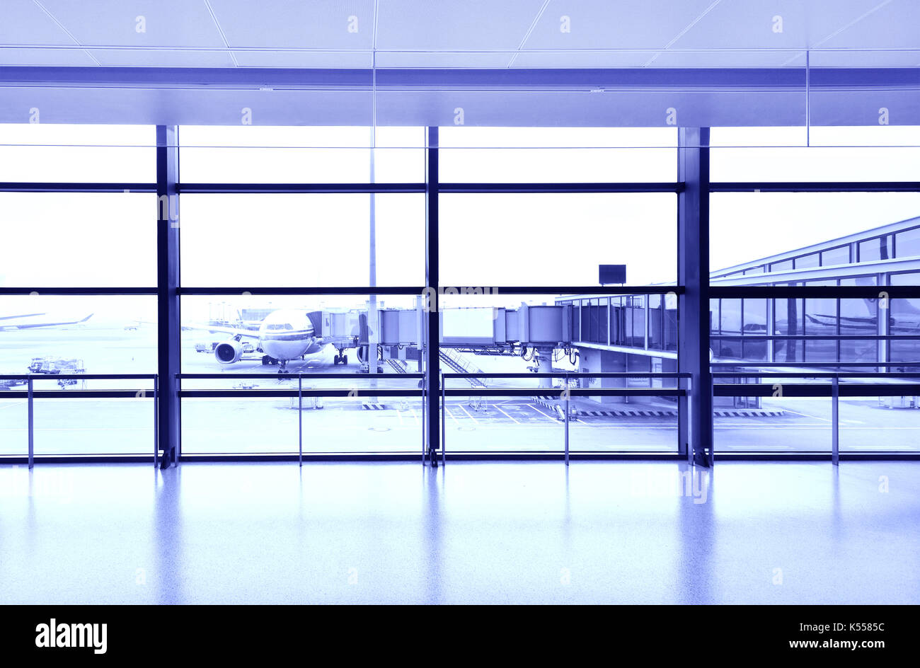 The inside view of Airport terminal Stock Photo - Alamy