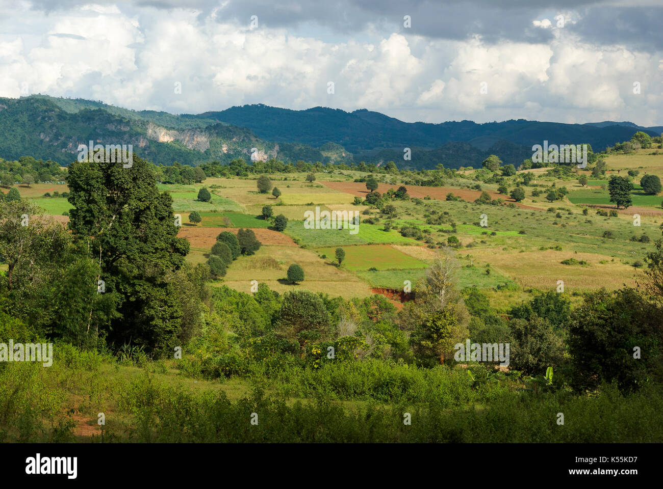 Inle lake burma trek hi-res stock photography and images - Alamy