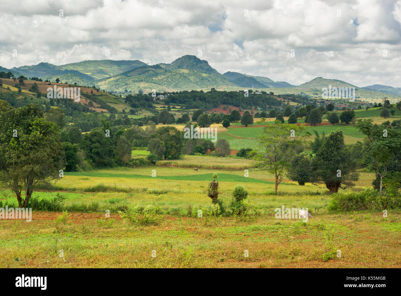 Inle lake burma trek hi-res stock photography and images - Alamy