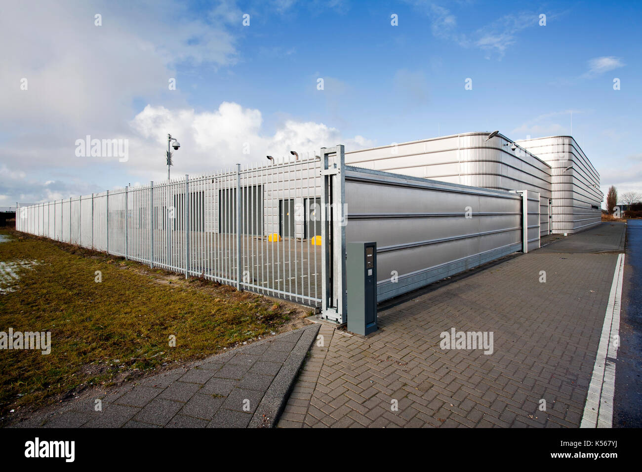 Industrial entrance gate hi-res stock photography and images - Alamy