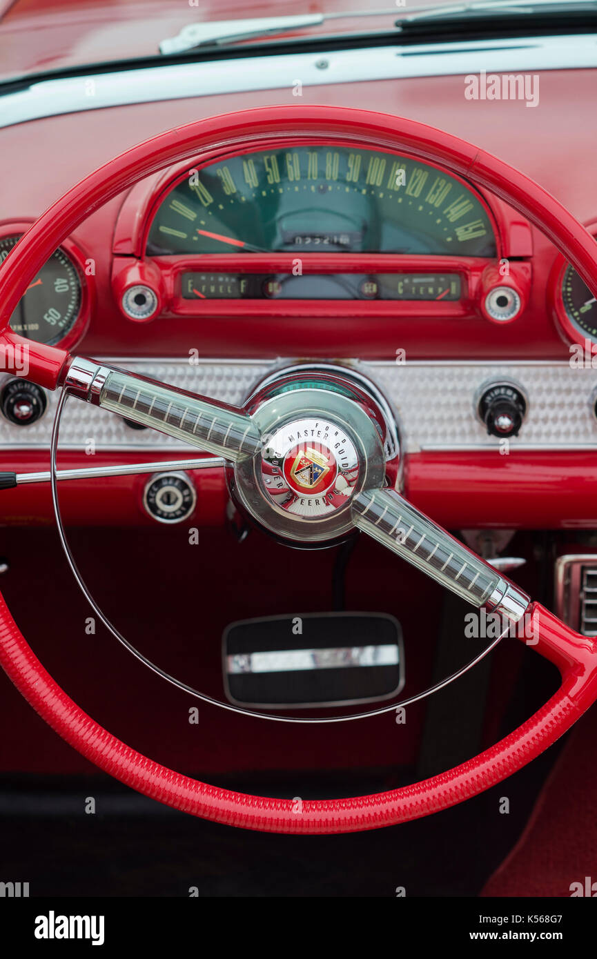 Ford thunderbird 1950s hi-res stock photography and images - Alamy