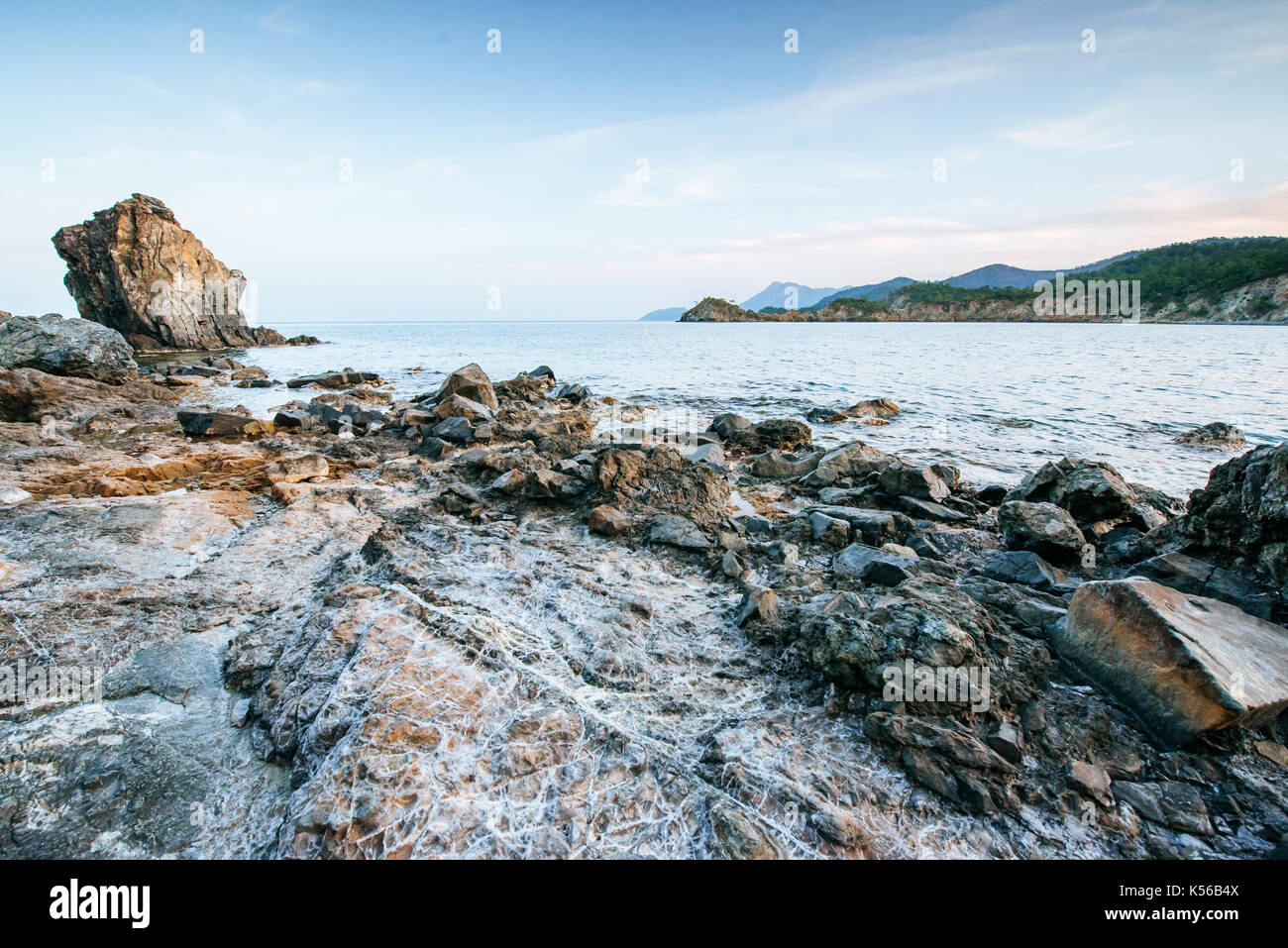 Big cliff front hi-res stock photography and images - Alamy