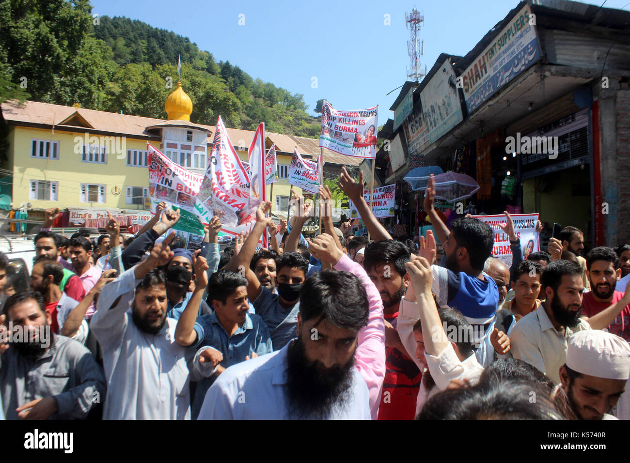 Indian refugees in burma hi-res stock photography and images - Alamy