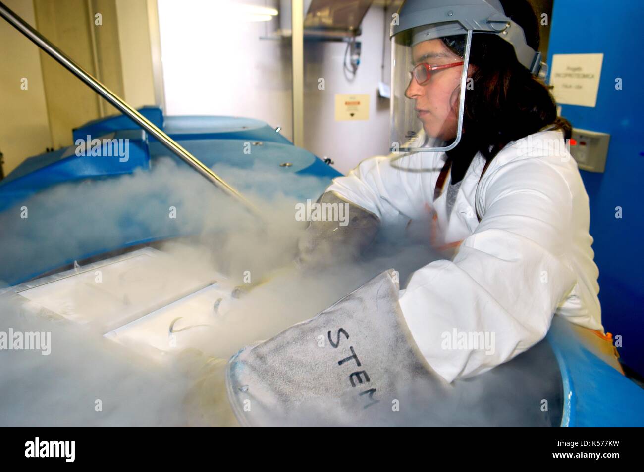 Human tissue bank hi-res stock photography and images - Alamy