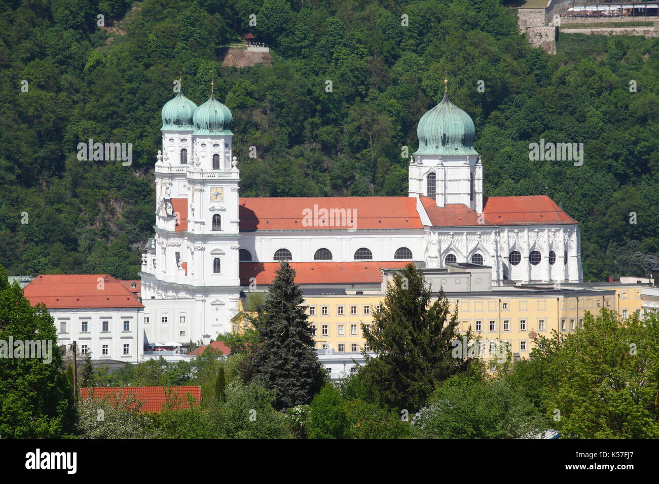 Sankt stephan kirche hi-res stock photography and images - Alamy