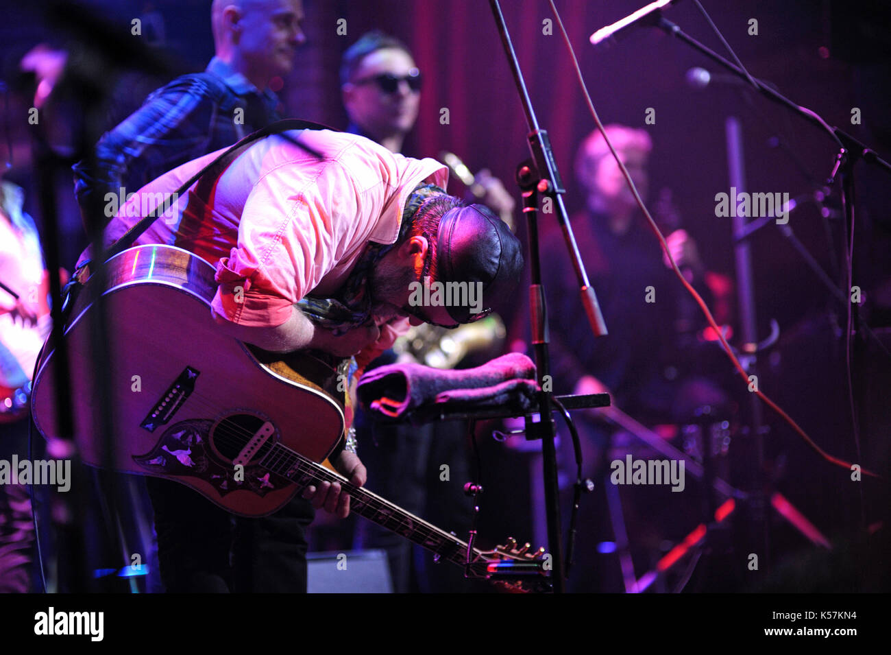 Club aquarium hi-res stock photography and images - Alamy