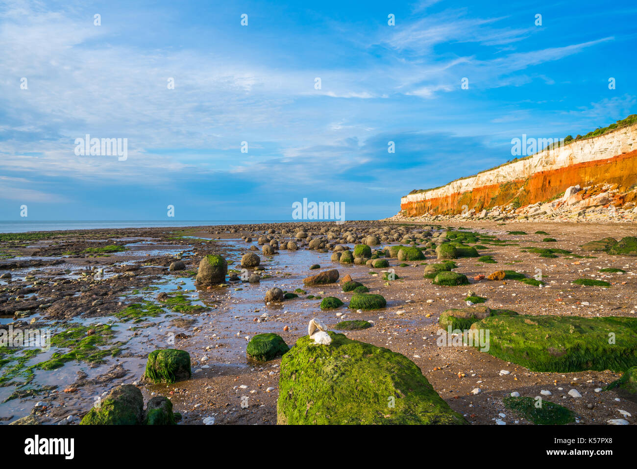 Red hunstanton chalk layer hi-res stock photography and images - Alamy