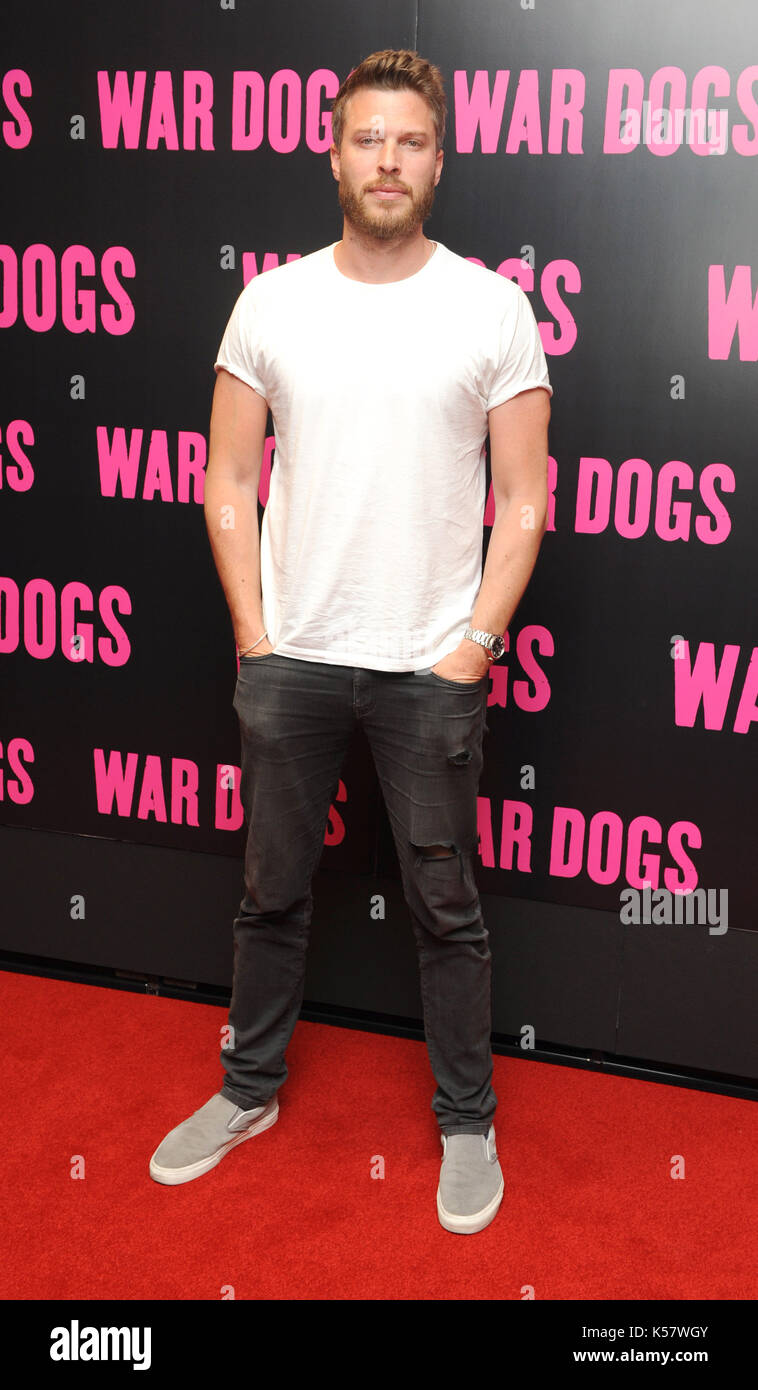 Rick edwards hi-res stock photography and images - Alamy