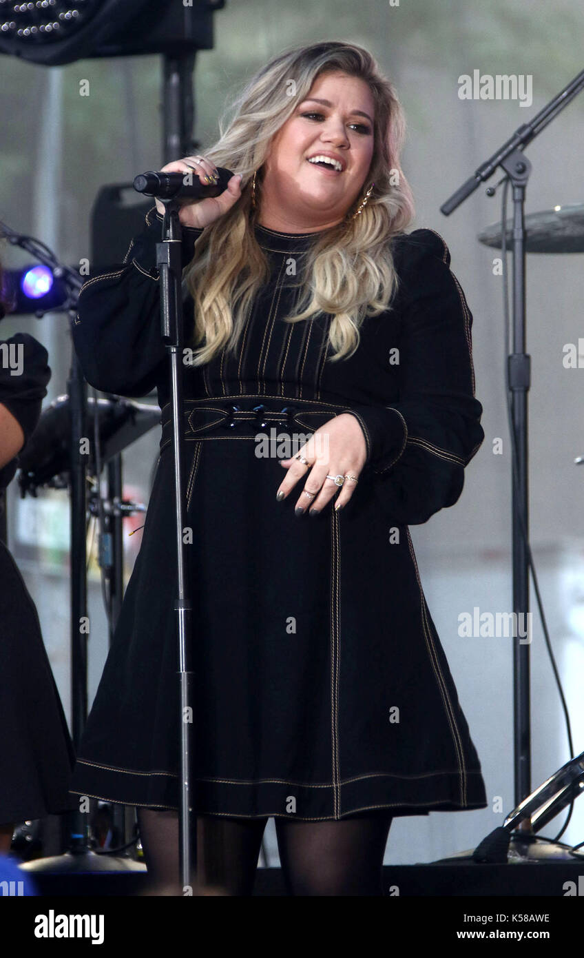New York, New York, USA. 8th Sep, 2017. Singer KELLY CLARKSON performs ...
