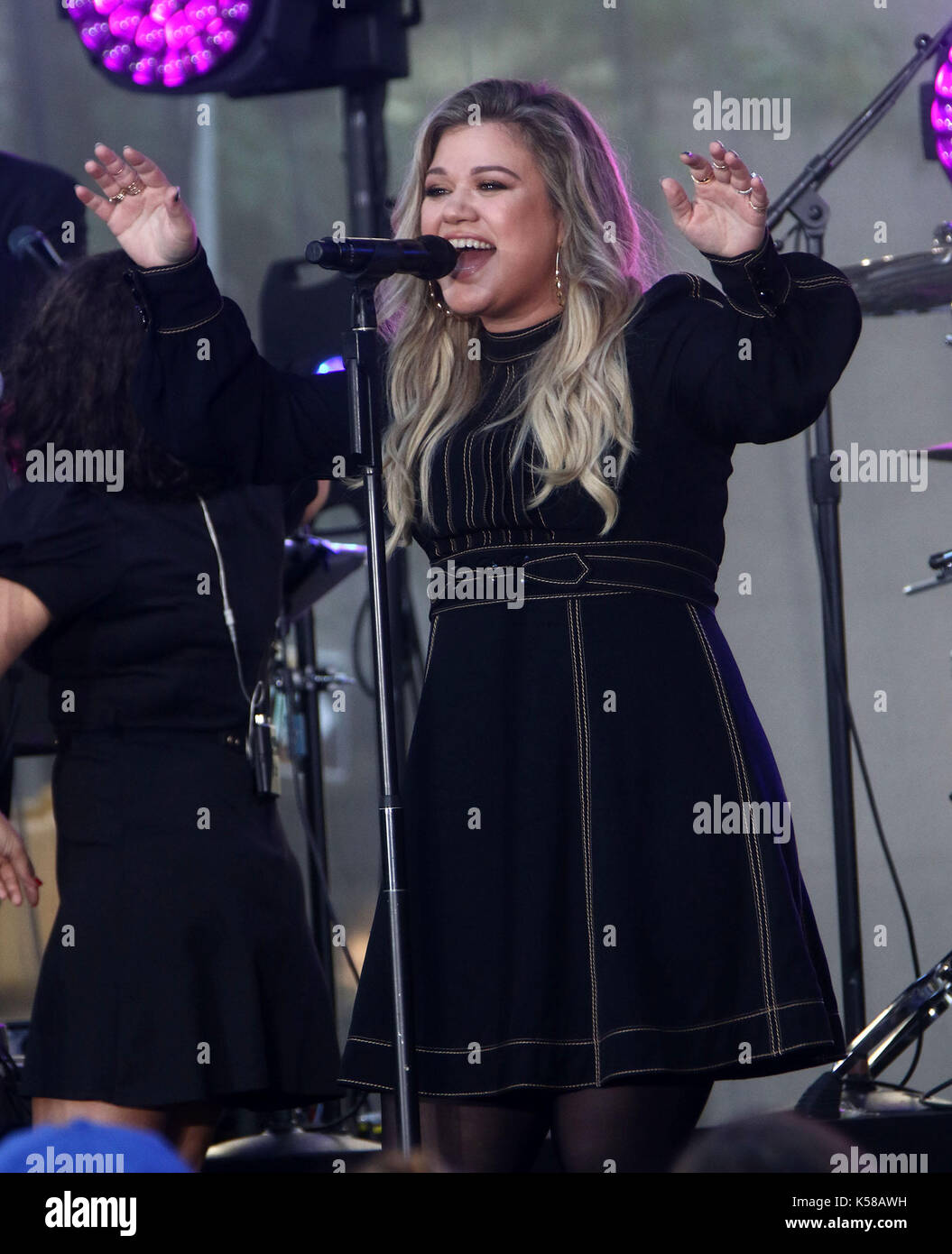 New York, New York, USA. 8th Sep, 2017. Singer KELLY CLARKSON performs ...