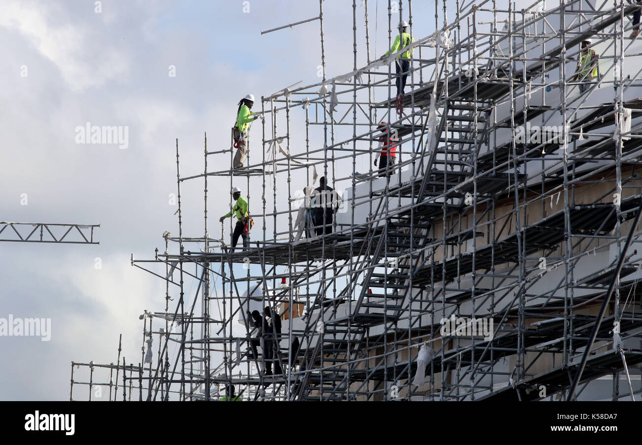 Dania Beach, FL, USA. 9th Sep, 2017. Construction workers dismantle ...