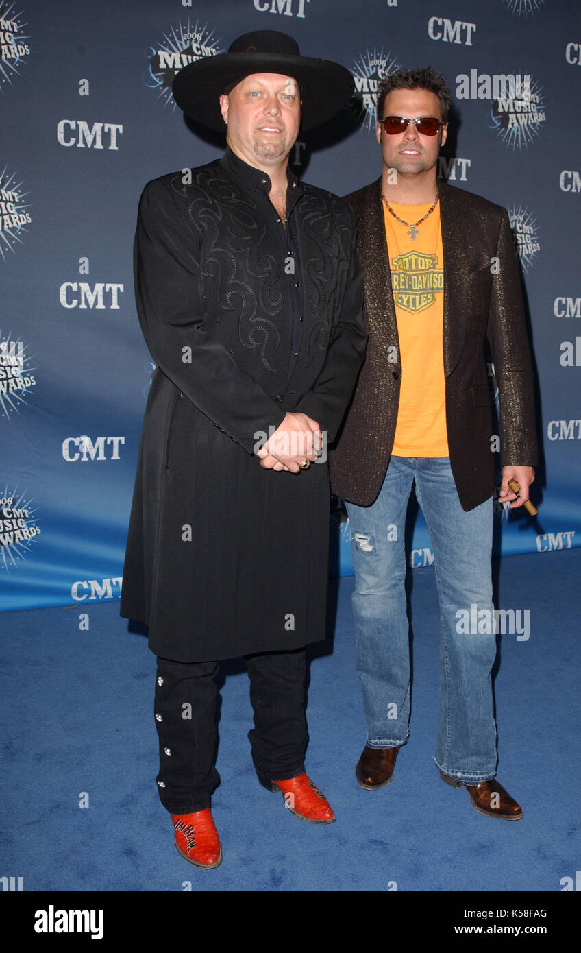 Nashville, TN, USA. 10th Apr, 2006. 08 August 2017 - Troy Gentry of the ...