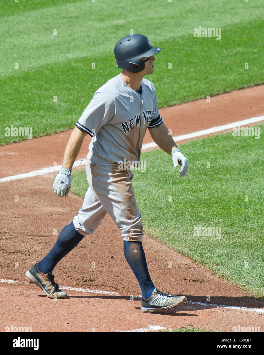 New York Yankees left fielder Brett Gardner (11) walks for the second ...