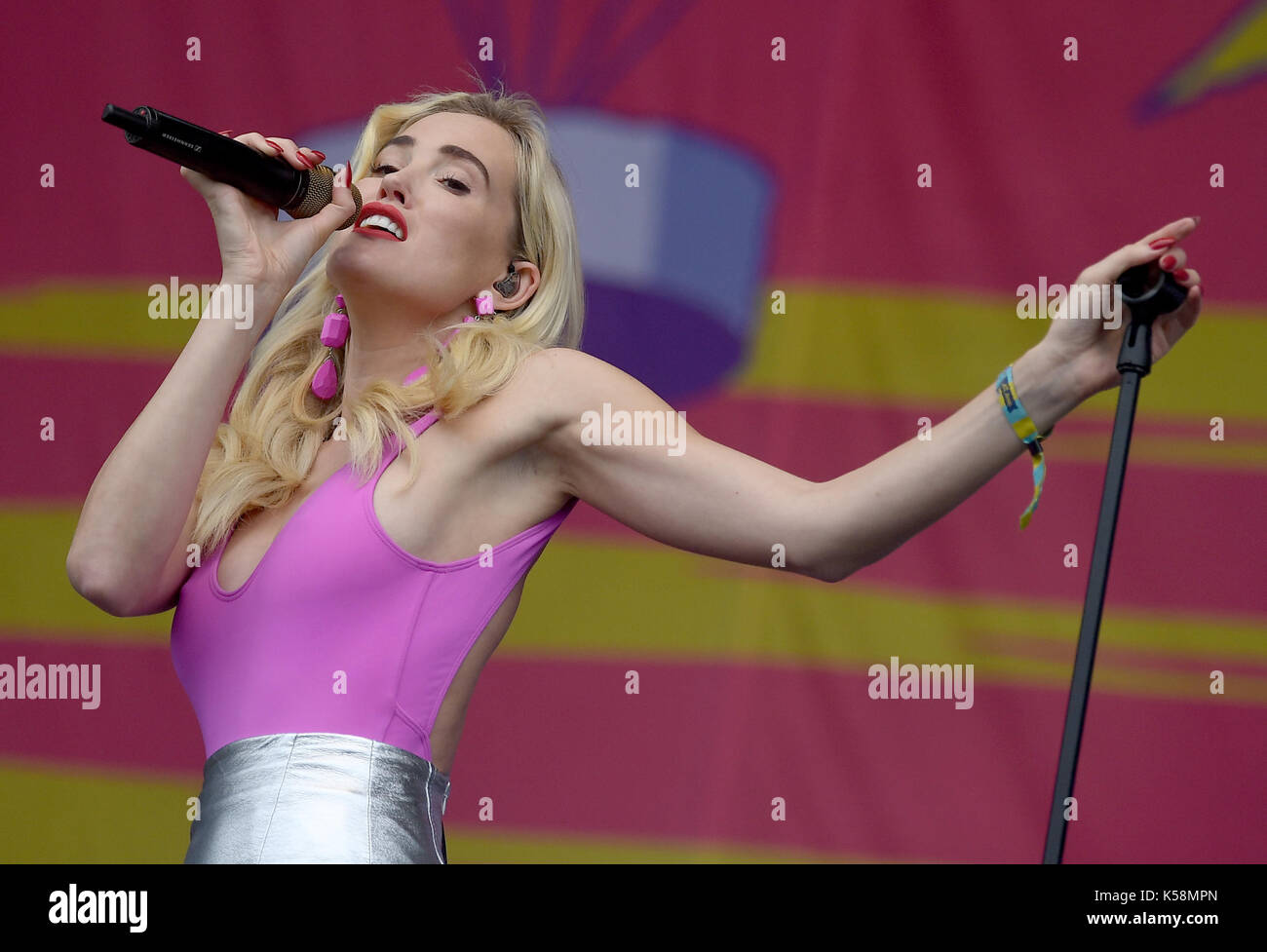 Hoppegarten, Germany. 9th Sep, 2017. Welsh singer Betsy performs on ...