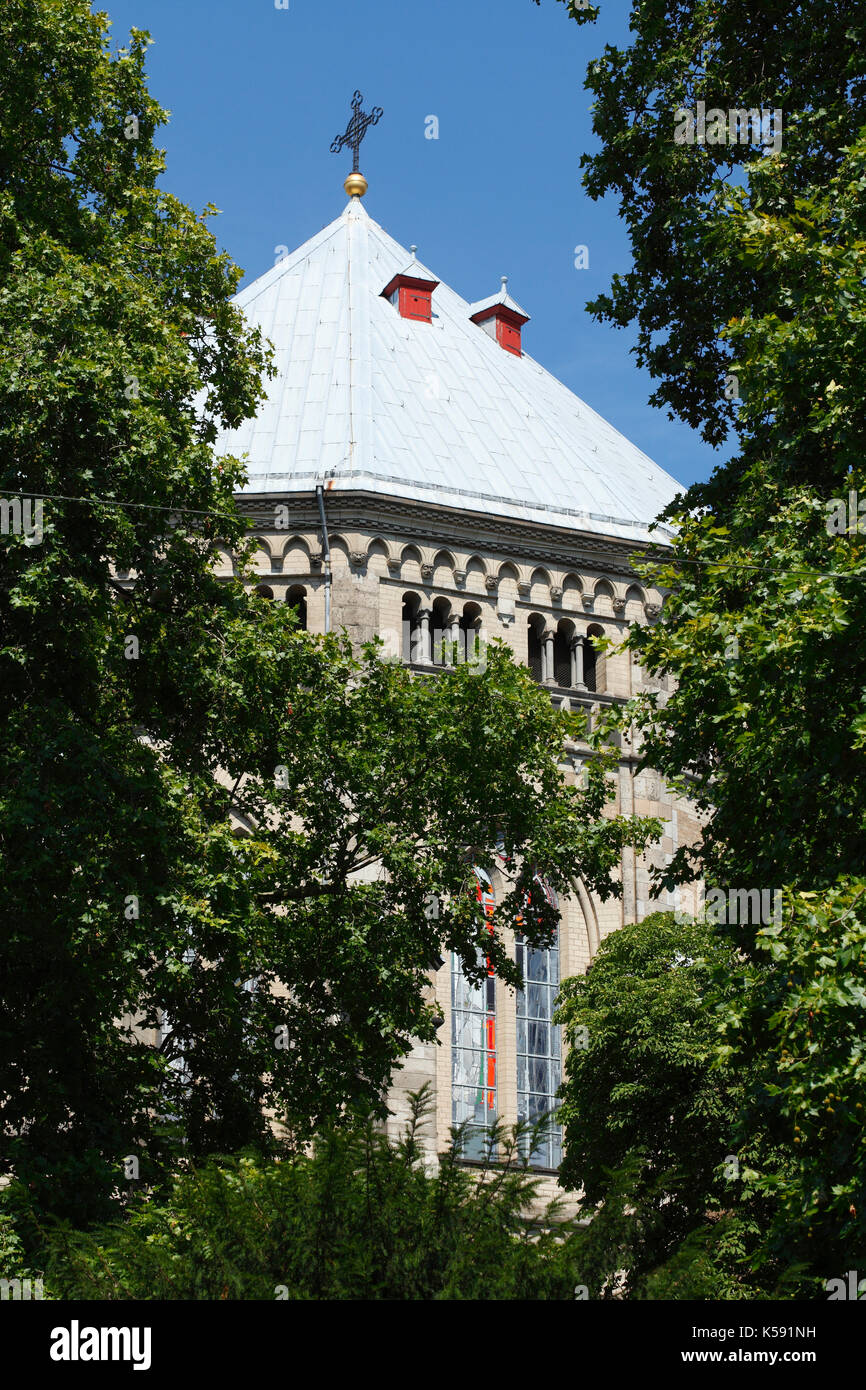 Kirche romanik hi-res stock photography and images - Alamy