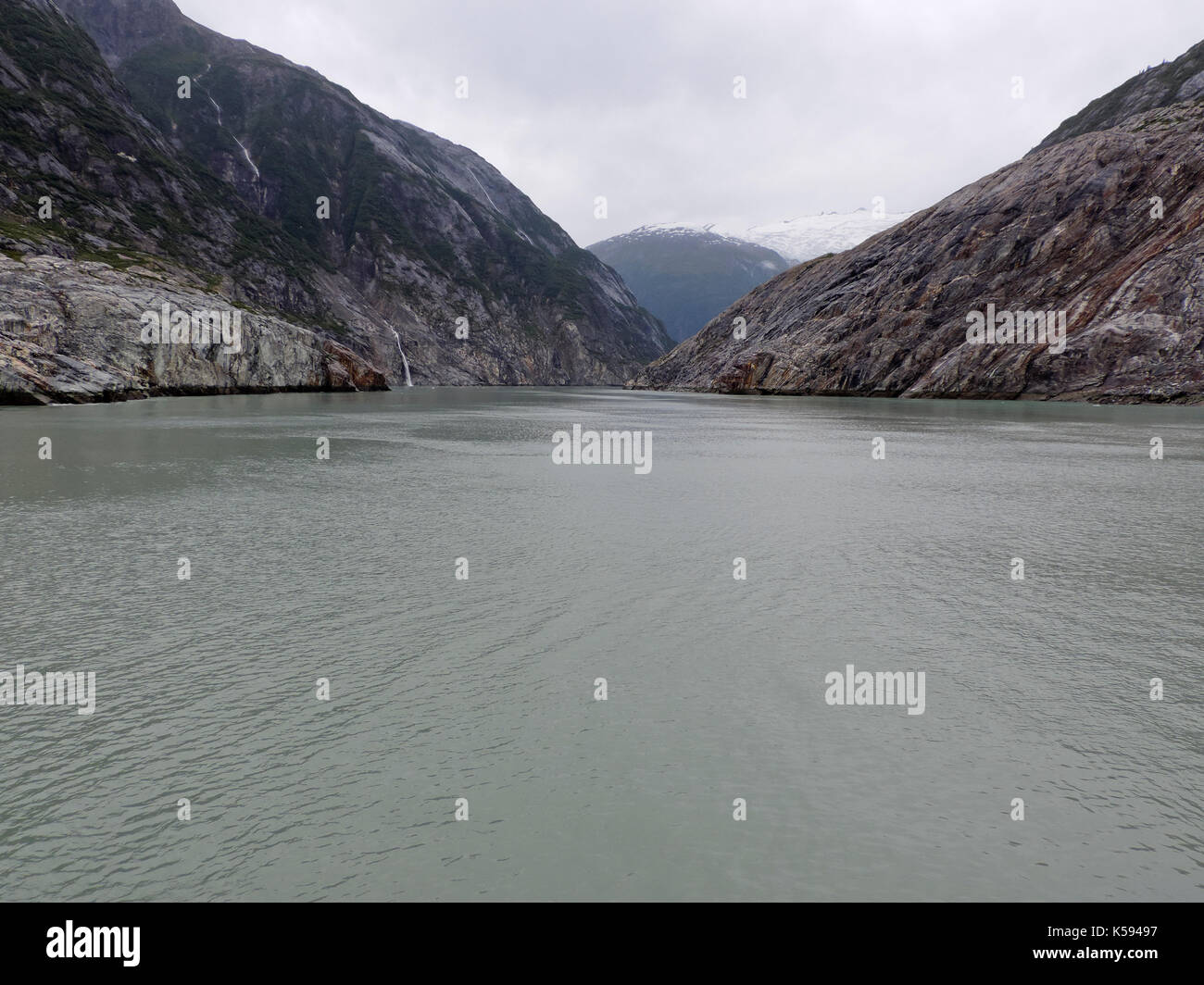 ROCKY CLIFFS AT SEASIDE, ALASKA Stock Photo - Alamy